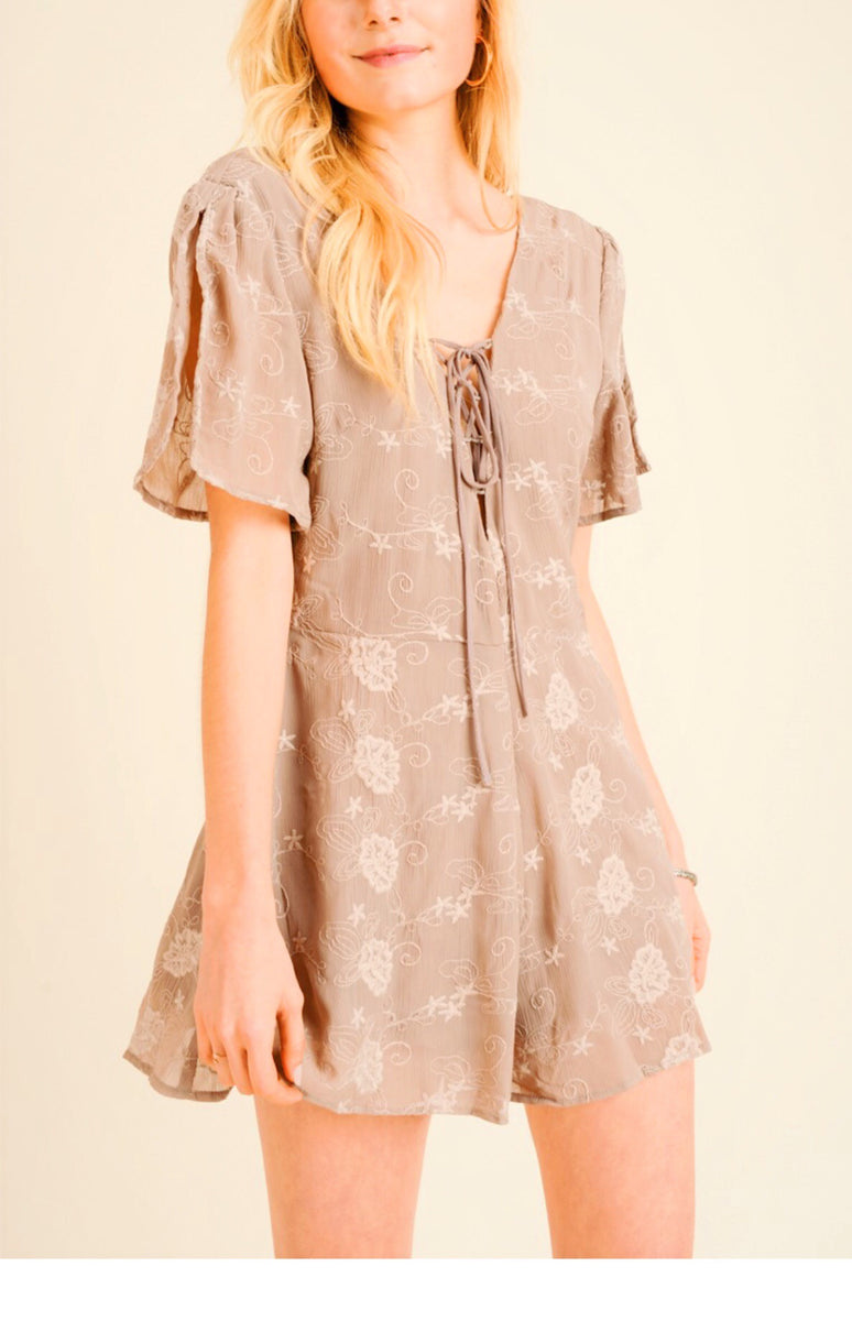 Sunset Key Lace Up Romper – La BellaVida
